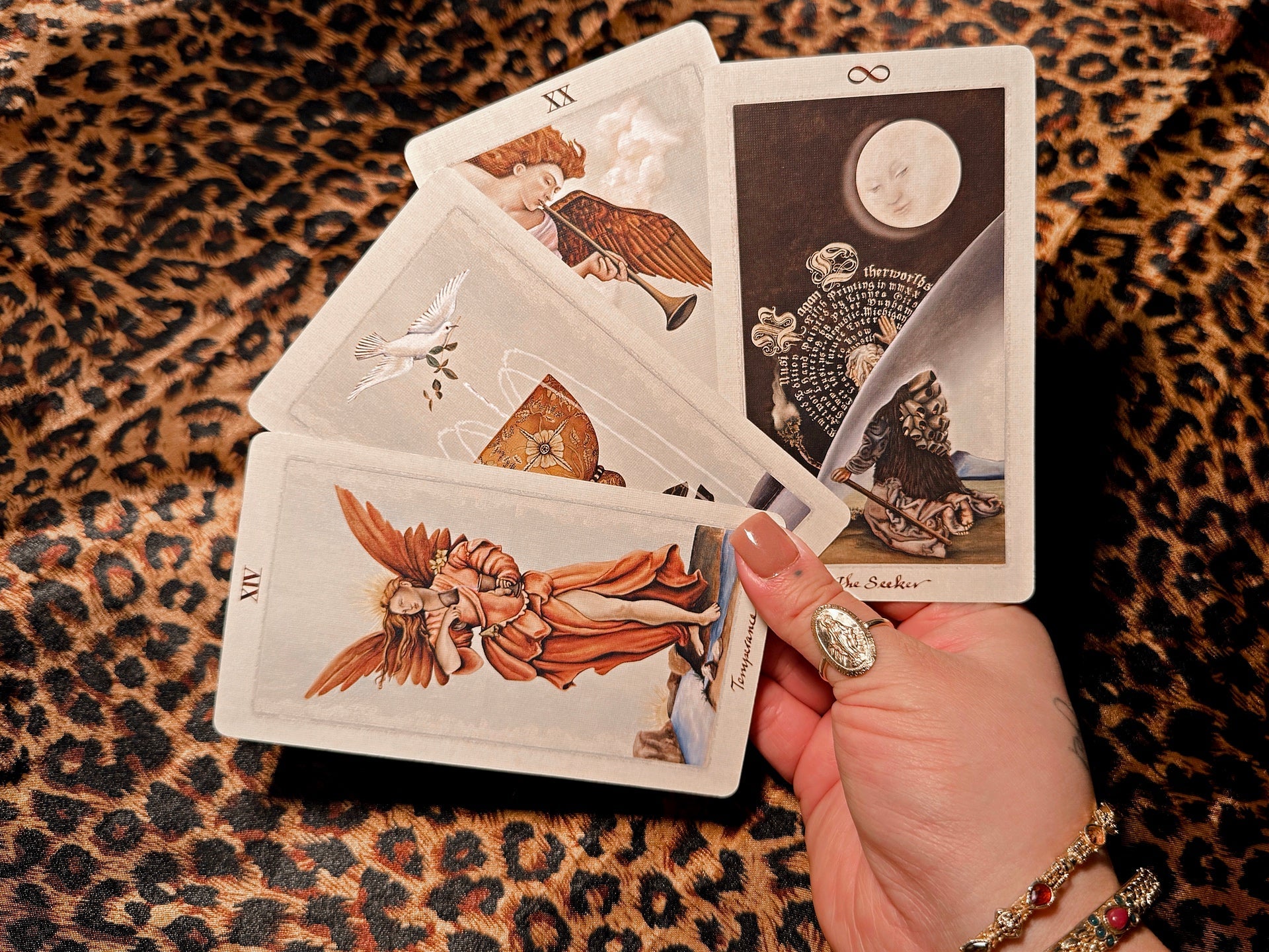 Tarot & Mediumship – Mimi Tarocchini